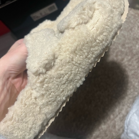 Shoes | Cozy Cream Fuzzy Slippers | Poshmark